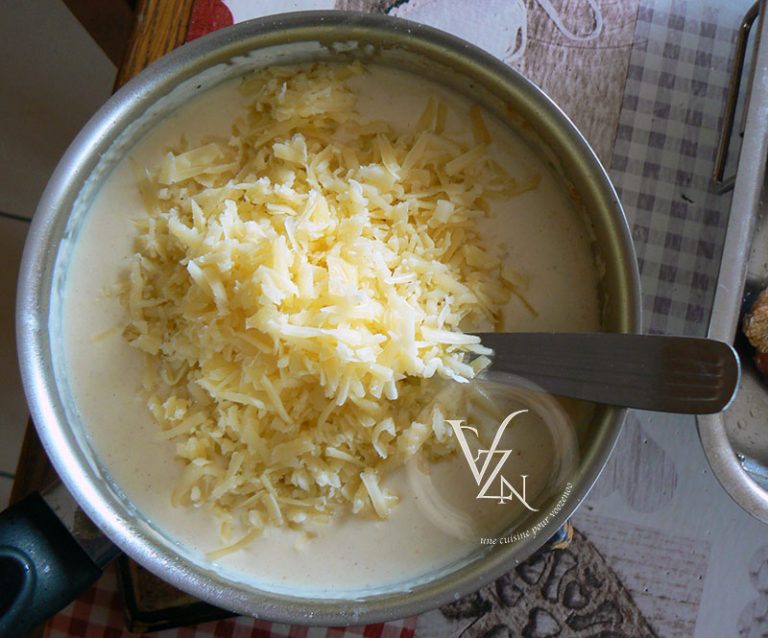 Cuisses de poulet sauce au Comté | Une cuisine pour Voozenoo